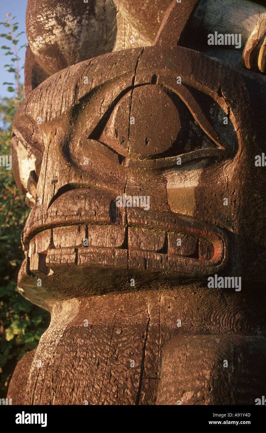 Yuquot village hi-res stock photography and images - Alamy