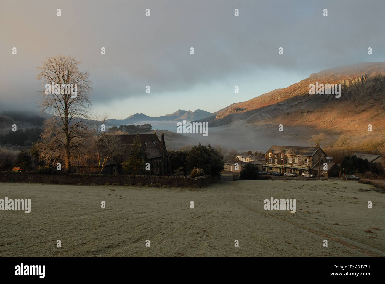 Capel curig village hi-res stock photography and images - Alamy