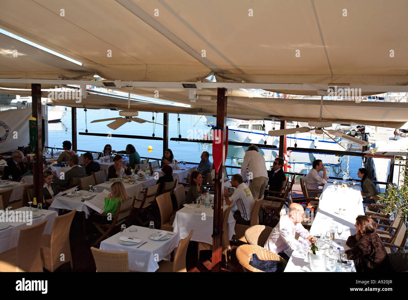 Athens piraeus fish hi-res stock photography and images - Alamy