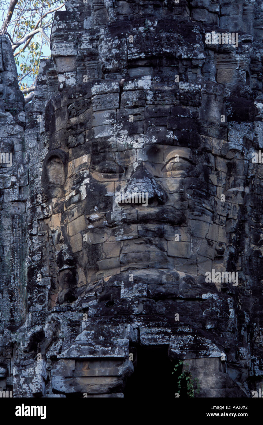The bayon heads of jayavarman vii hi-res stock photography and images ...