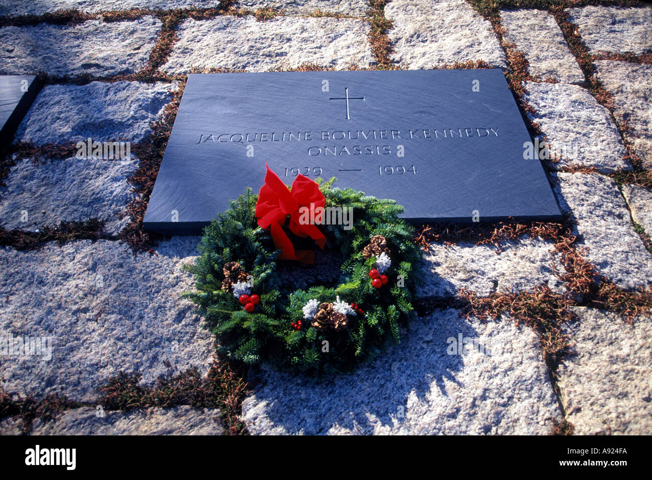 Kennedy grave site hi-res stock photography and images - Alamy