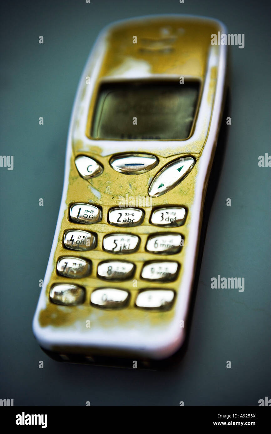 worn out cell phone Stock Photo - Alamy
