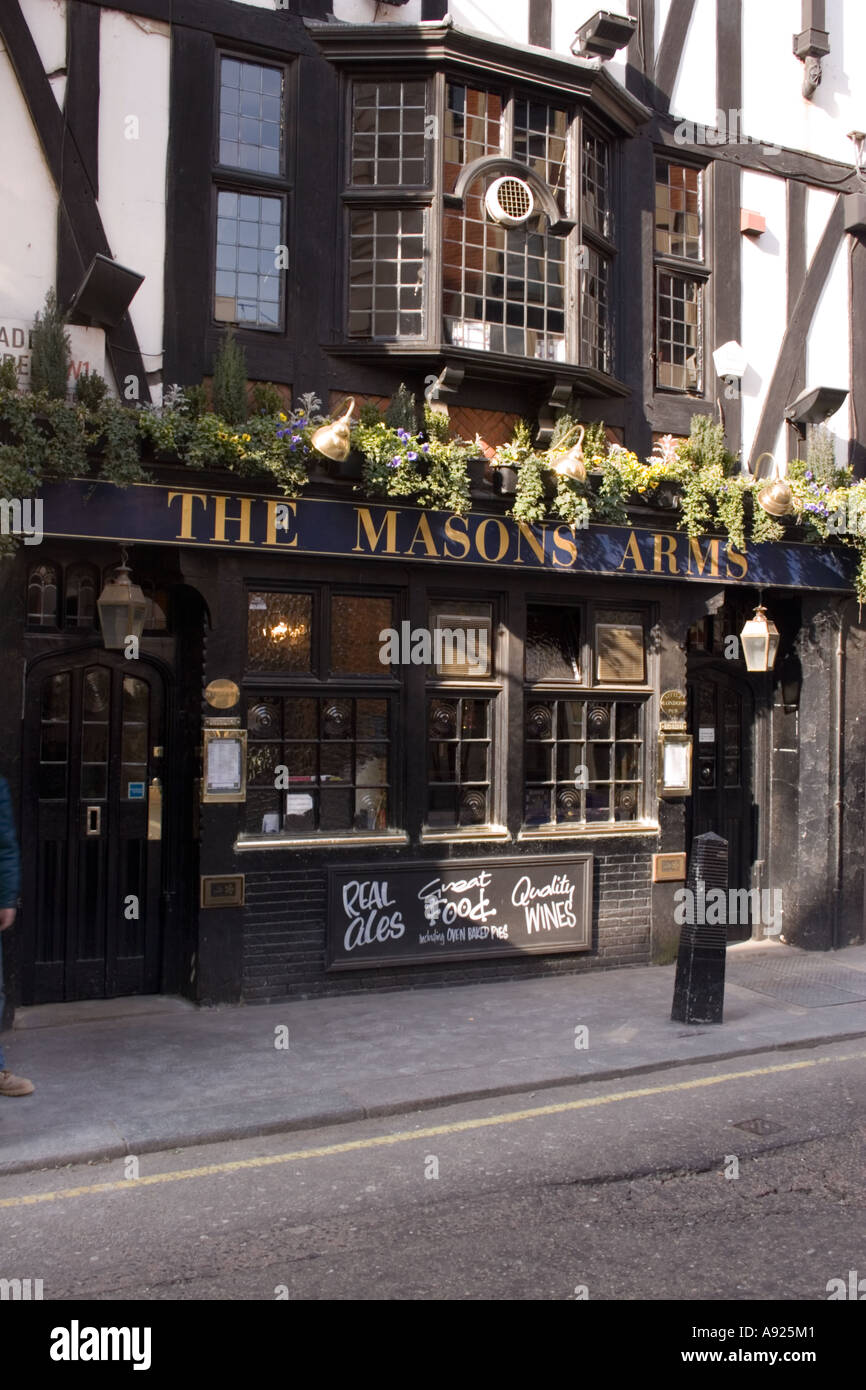The masons arms hi-res stock photography and images - Alamy