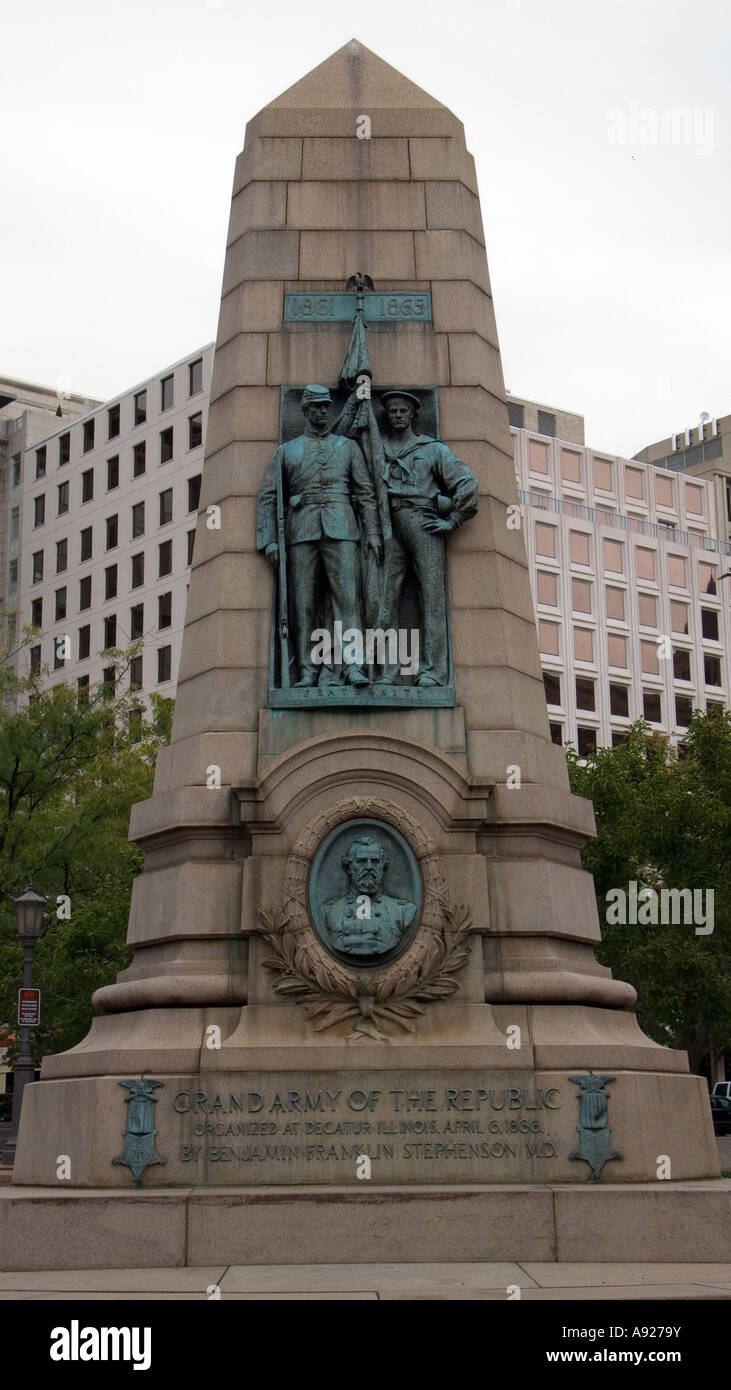 Bronze statue of us army soldiers hi-res stock photography and images ...