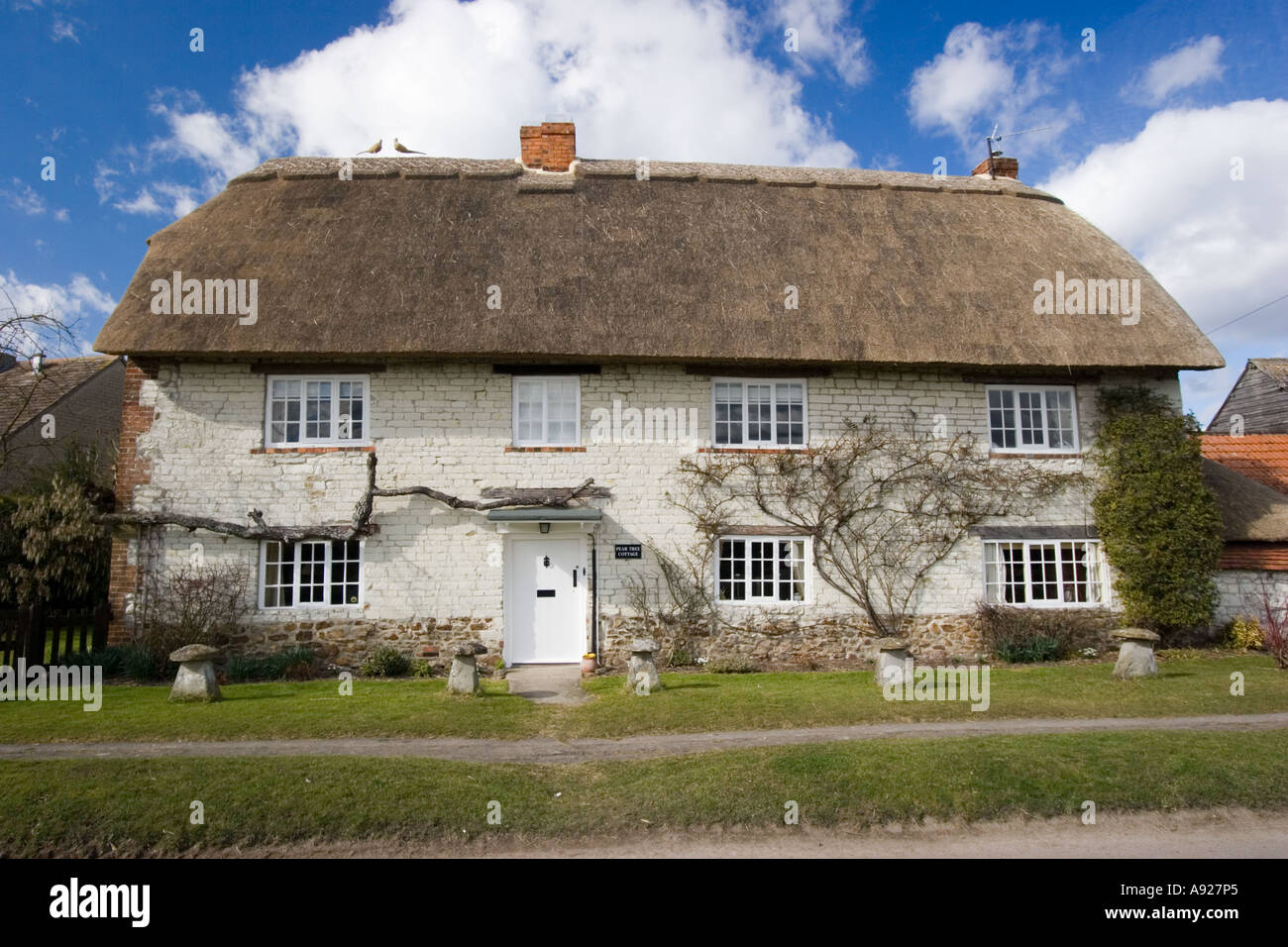 Village uffington hi-res stock photography and images - Alamy