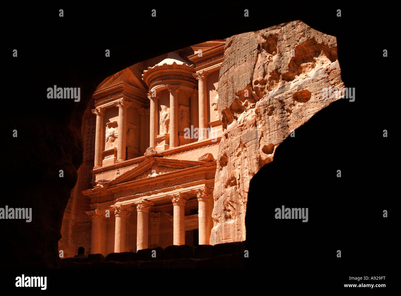Petra inside al khazneh treasury hi-res stock photography and images ...