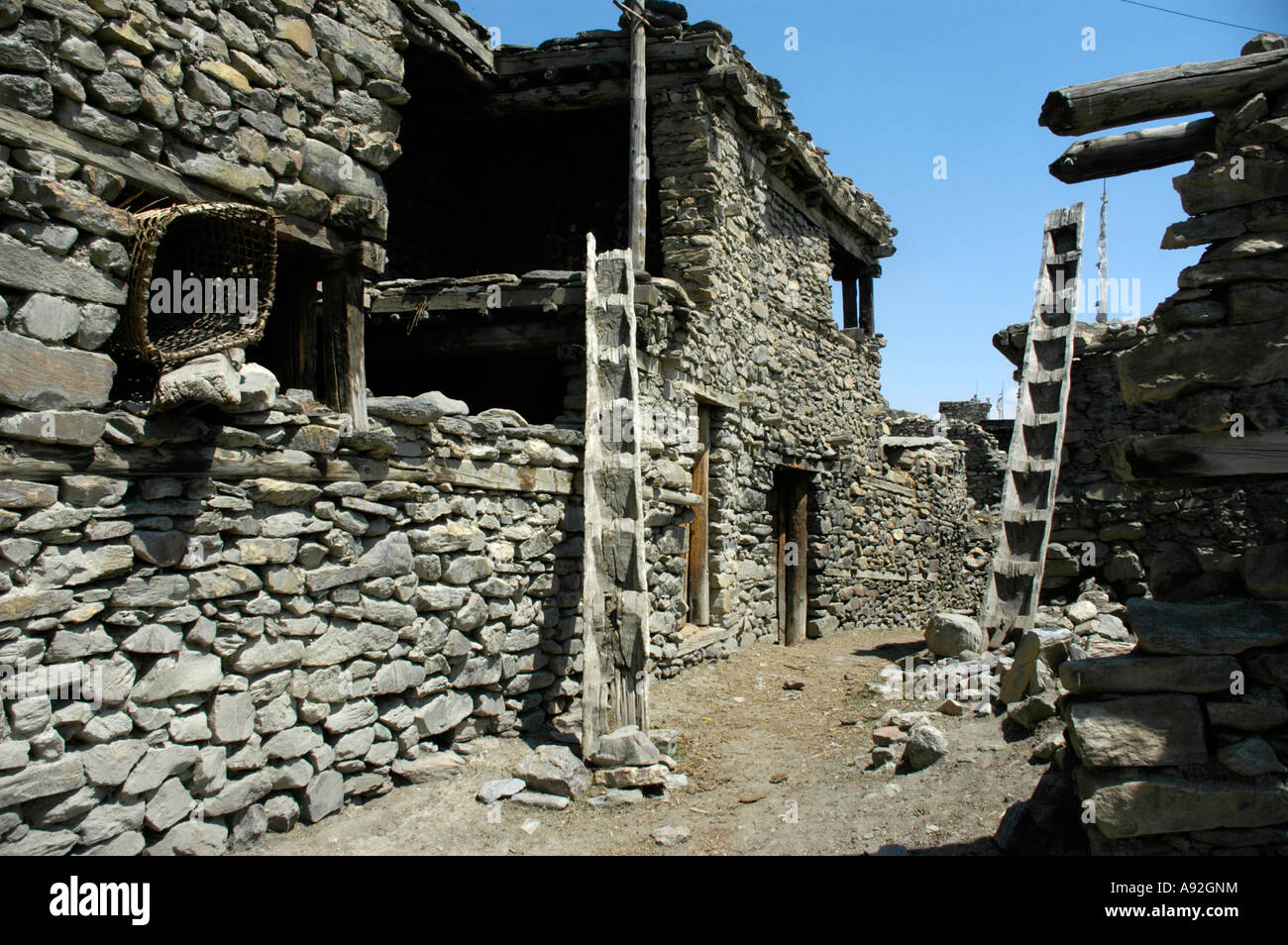 Ladders to roofs hi-res stock photography and images - Alamy