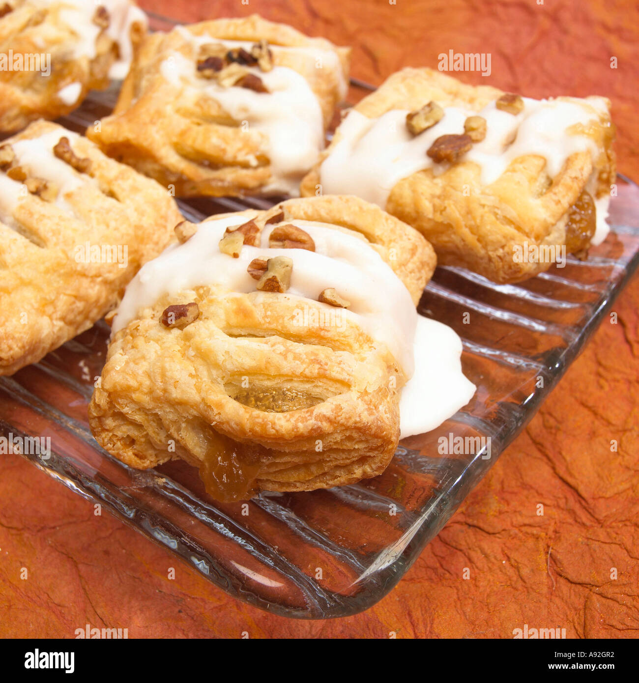 Walnut maple hi-res stock photography and images - Alamy