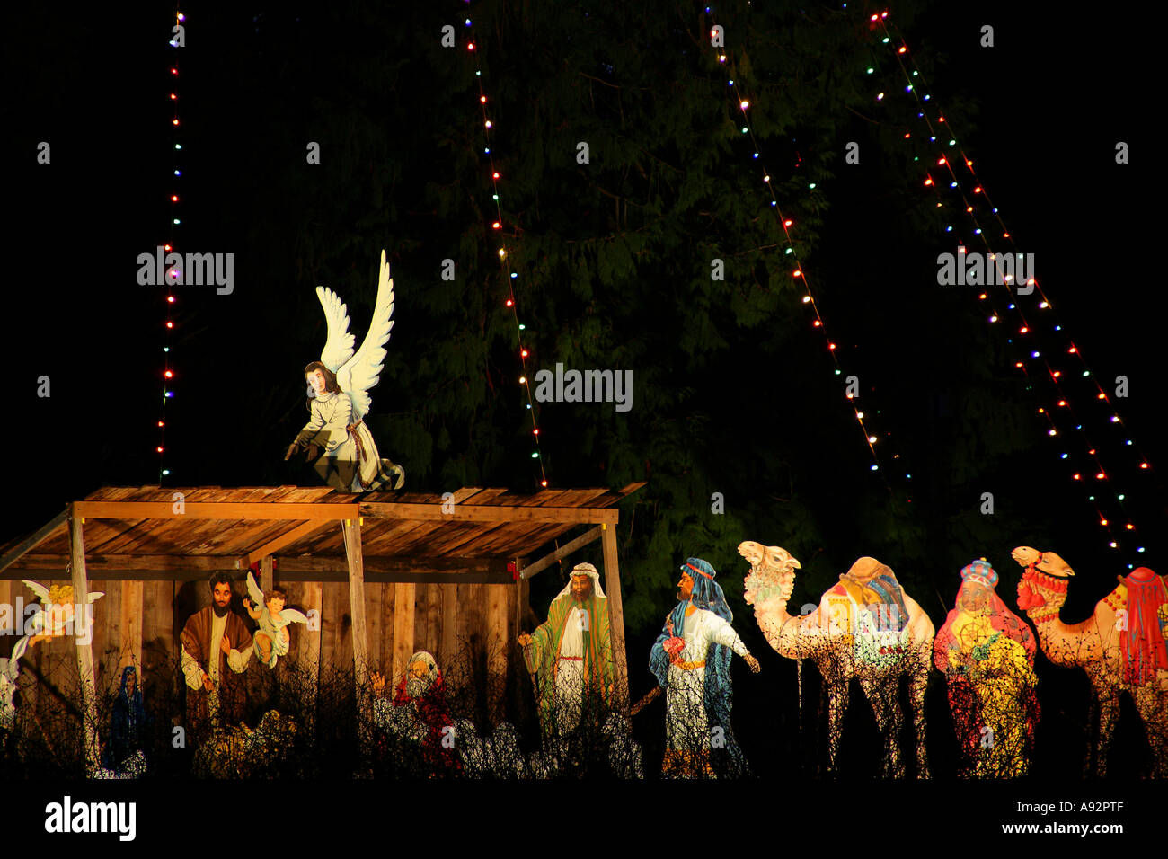 Angel nativity scene hi-res stock photography and images - Alamy