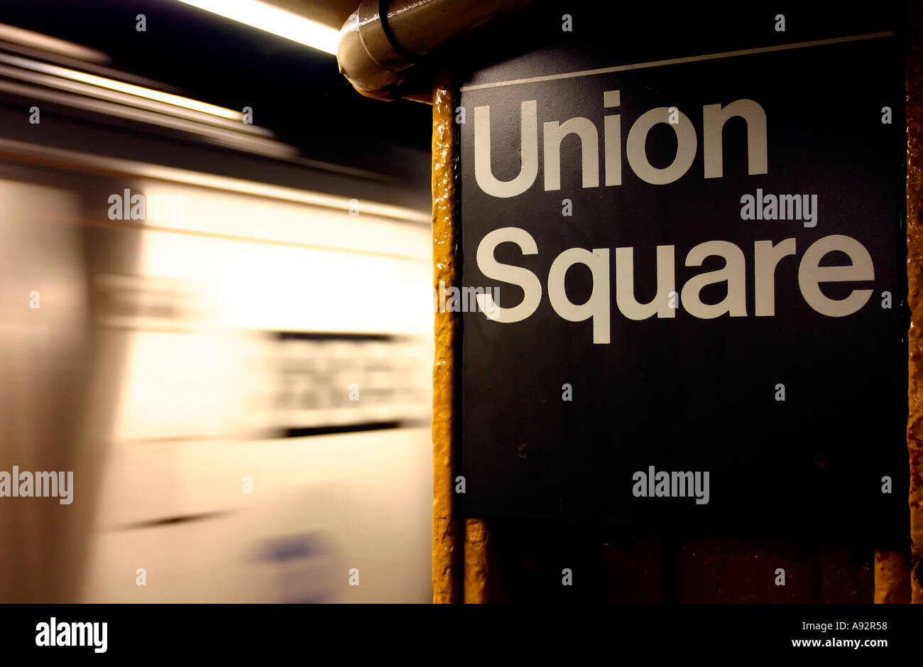 14th street union square subway station hi-res stock photography and ...