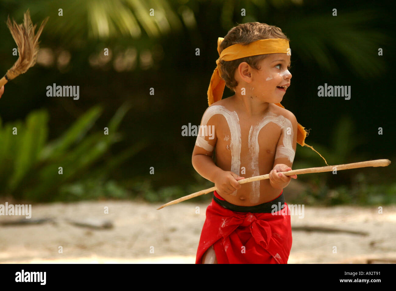 Aboriginal dancers performing in Queensland Australia Stock Photo - Alamy