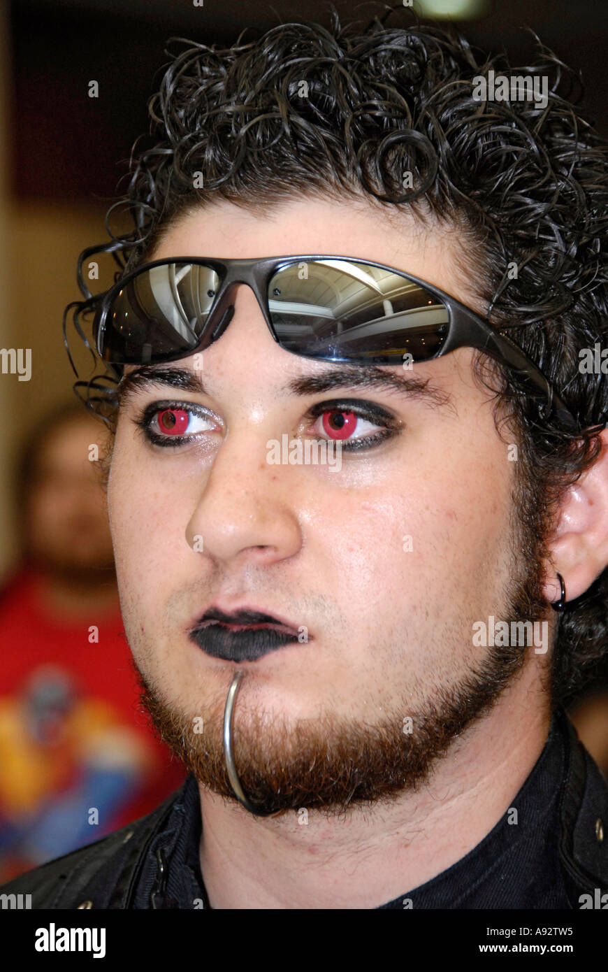 Teen gang member makes statement hi-res stock photography and images ...