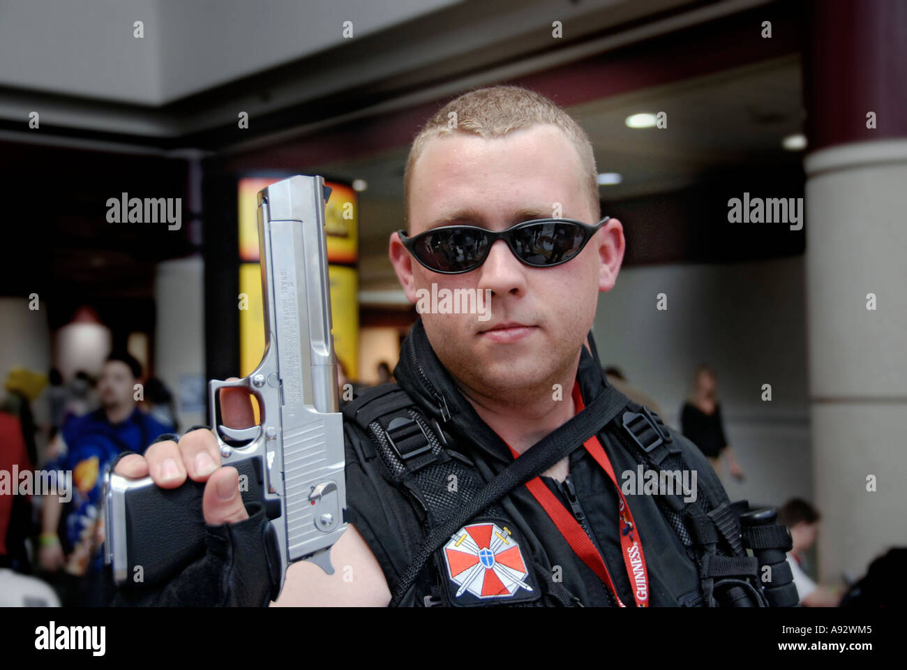Teen gang member makes statement hi-res stock photography and images ...