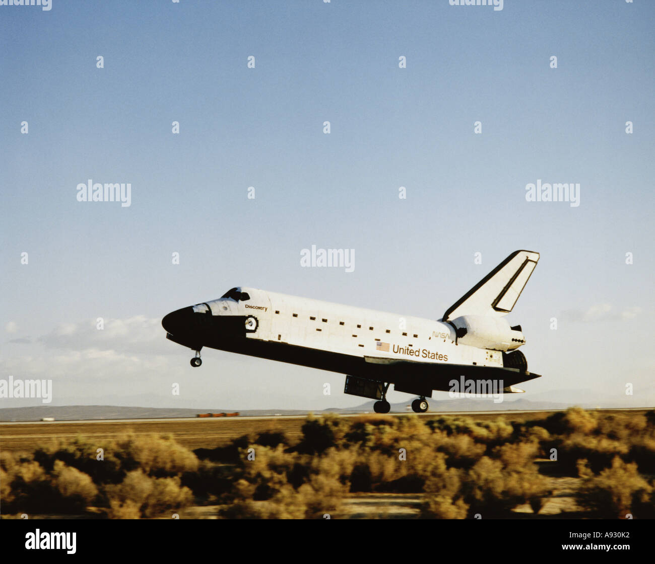 Space Shuttle Discovery Landing Path