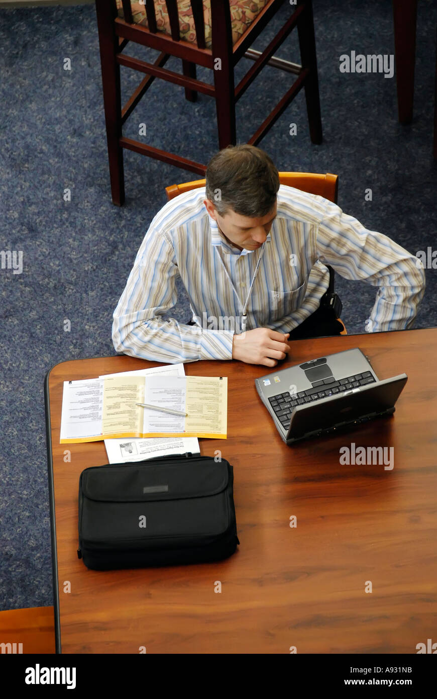 Report on works hi-res stock photography and images - Alamy