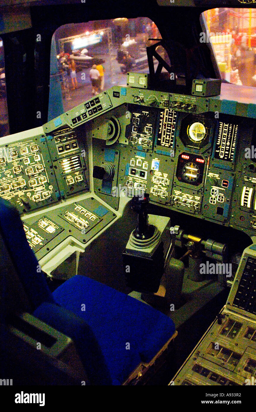 Inside of the cockpit of the space shuttle Stock Photo - Alamy