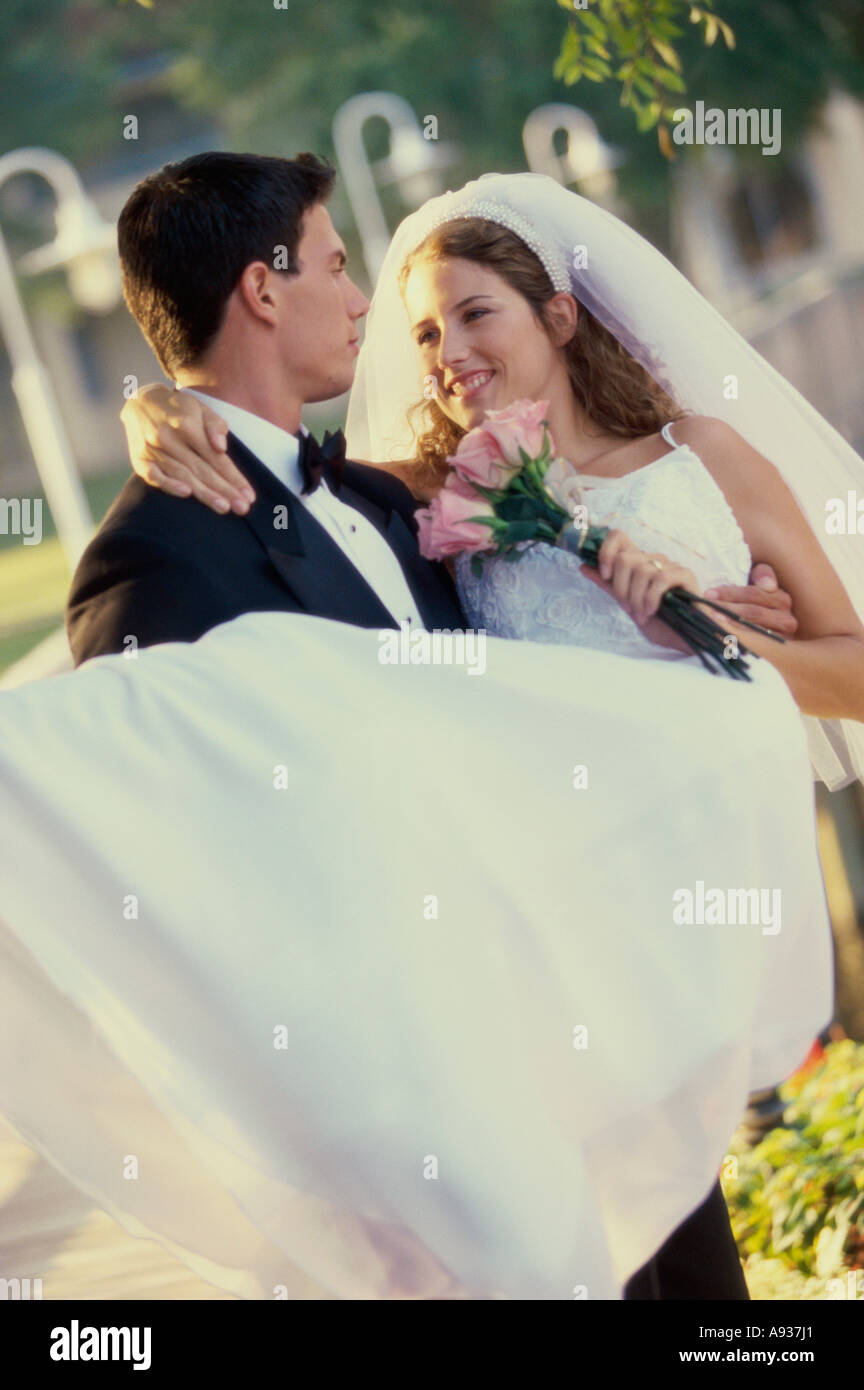 Bride groom bride hi-res stock photography and images - Alamy