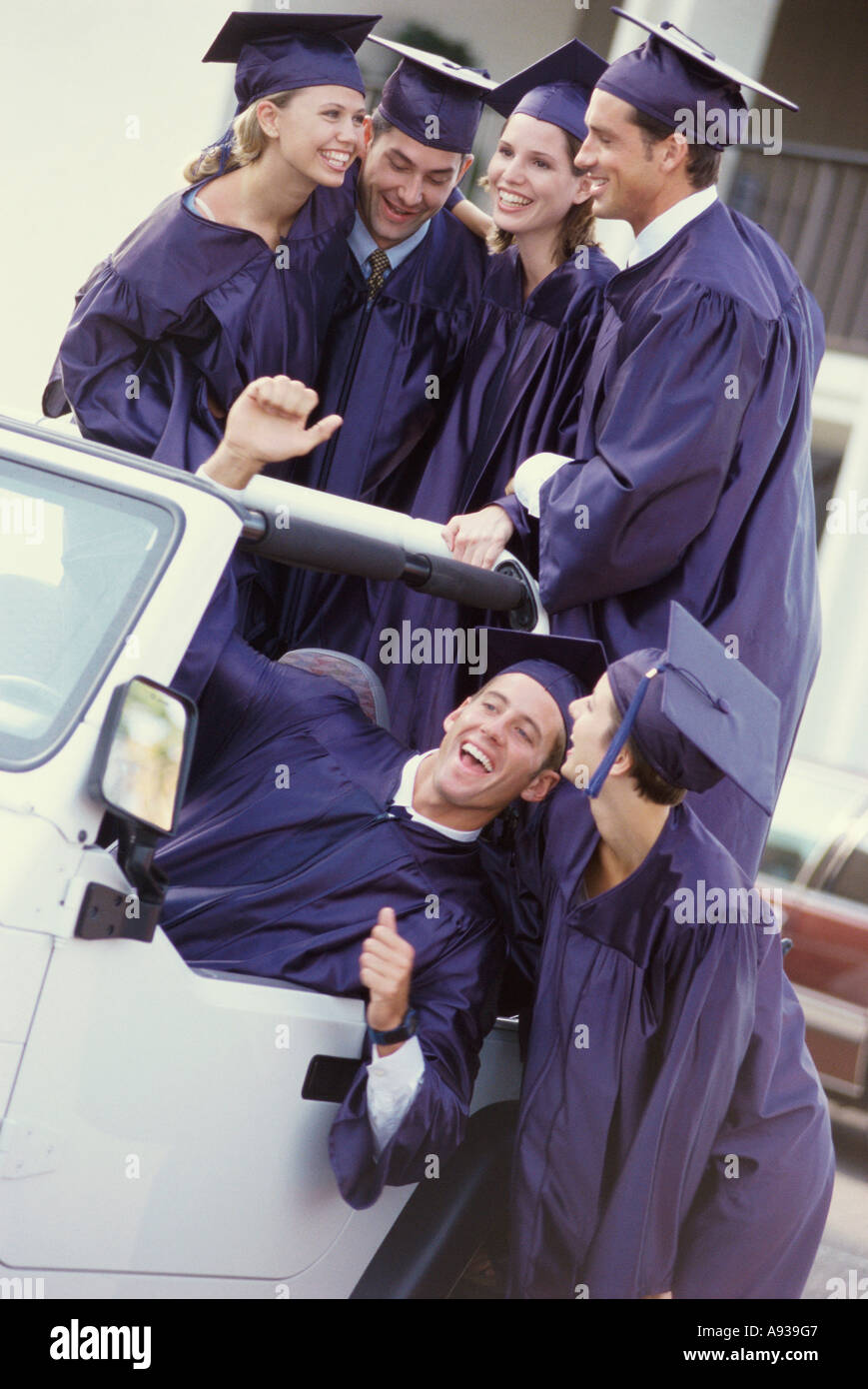 Students celebrating hi-res stock photography and images - Alamy