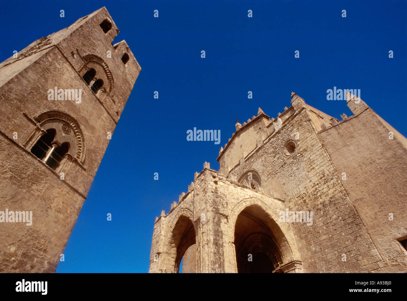 Cathedral matrice hi-res stock photography and images - Alamy