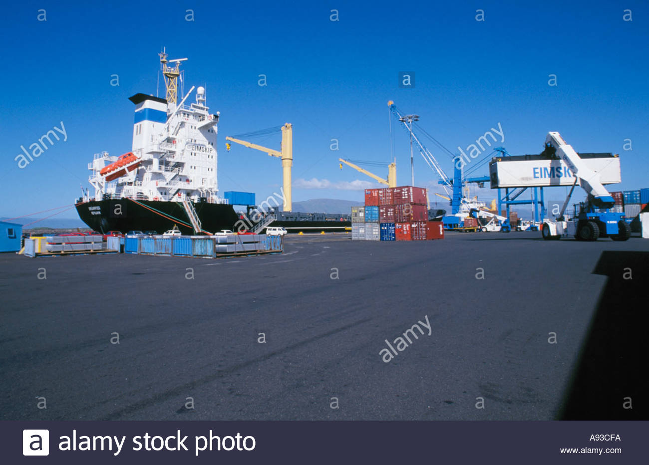 Ship Filled With Containers High Resolution Stock Photography and ...