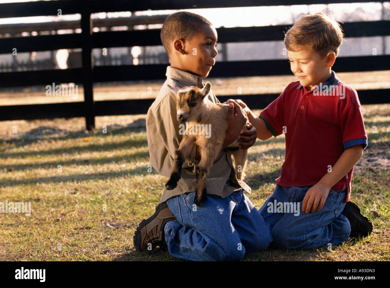 Kneeling profile african hi-res stock photography and images - Alamy