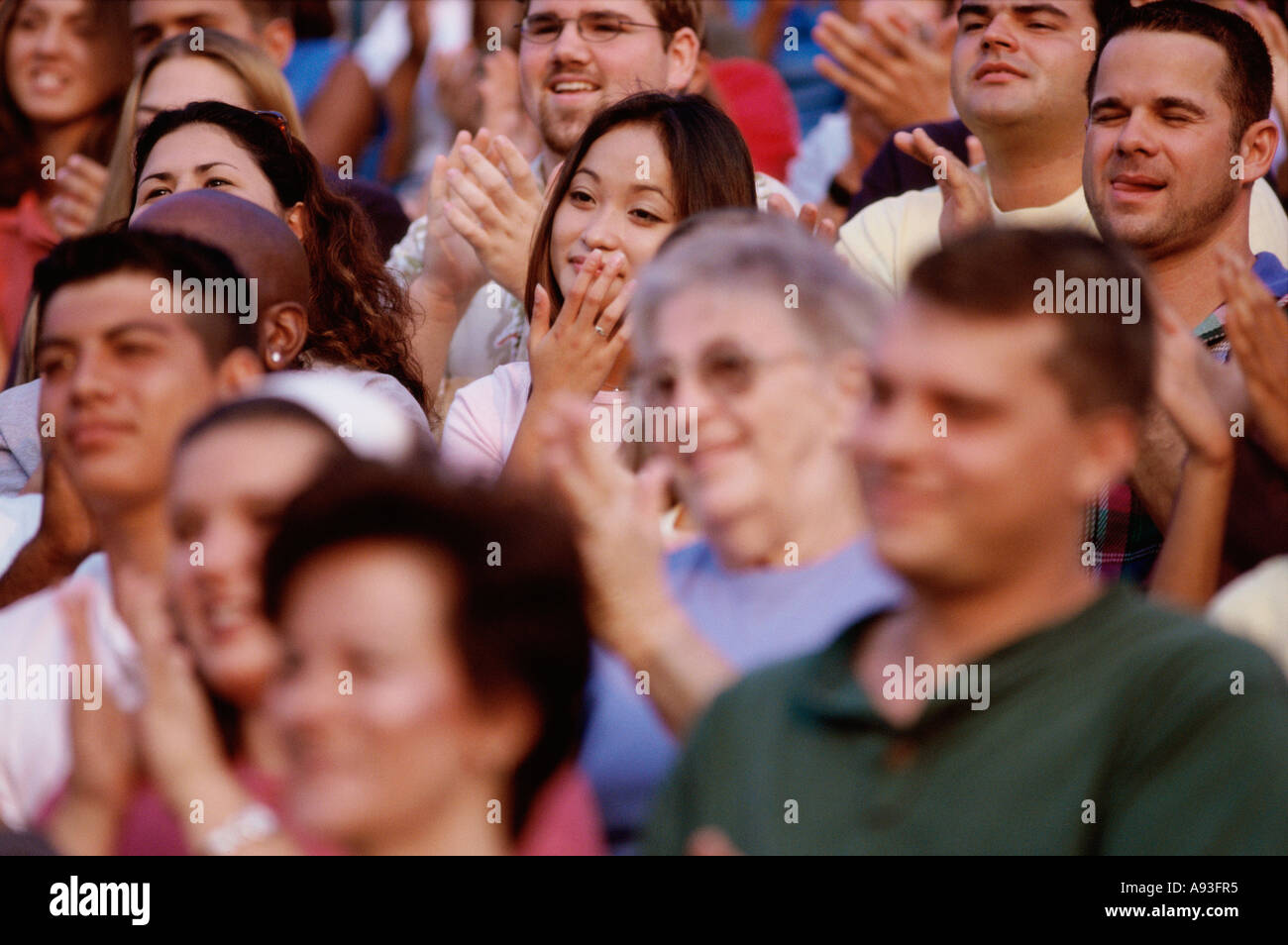 Group of spectators hi-res stock photography and images - Alamy