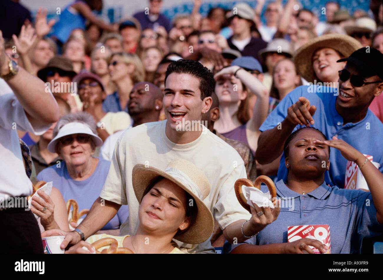 Crowd pointing cheering in stadium hi-res stock photography and images ...