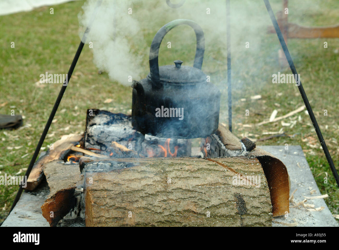 Kettle boiling on fire hi-res stock photography and images - Alamy