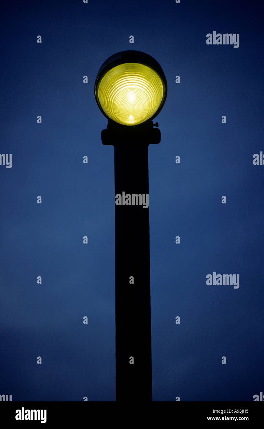 Lamppost or lamp post hi-res stock photography and images - Alamy