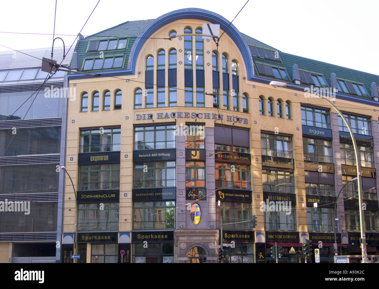 Restaurant Hackescher Hof Stock Photos & Restaurant Hackescher Hof ...
