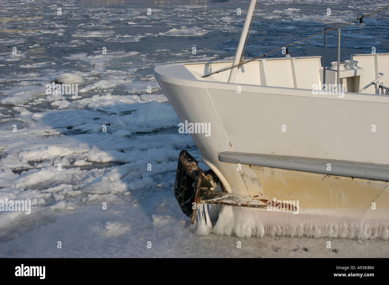 Ship at the commercial dock frozen, Danube frozen Stock Photo - Alamy
