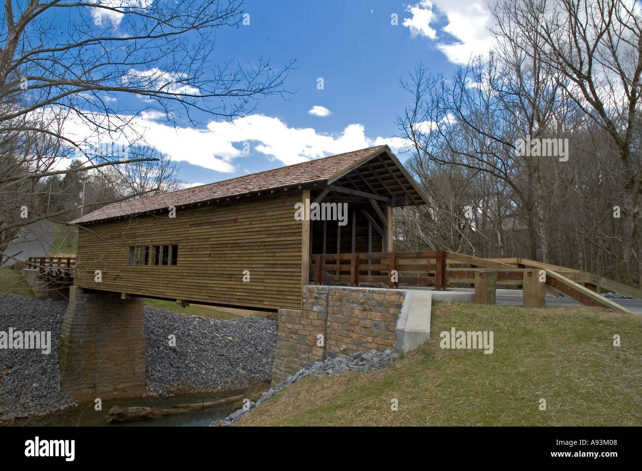 Tennessee covered bridge hi-res stock photography and images - Alamy
