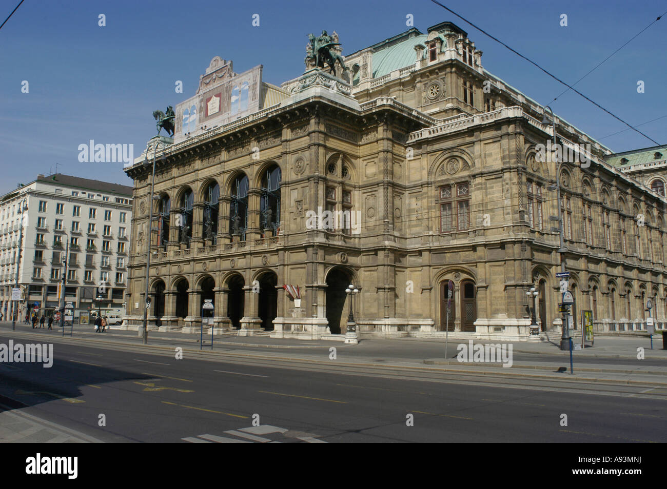 State opera of Vienna Stock Photo - Alamy