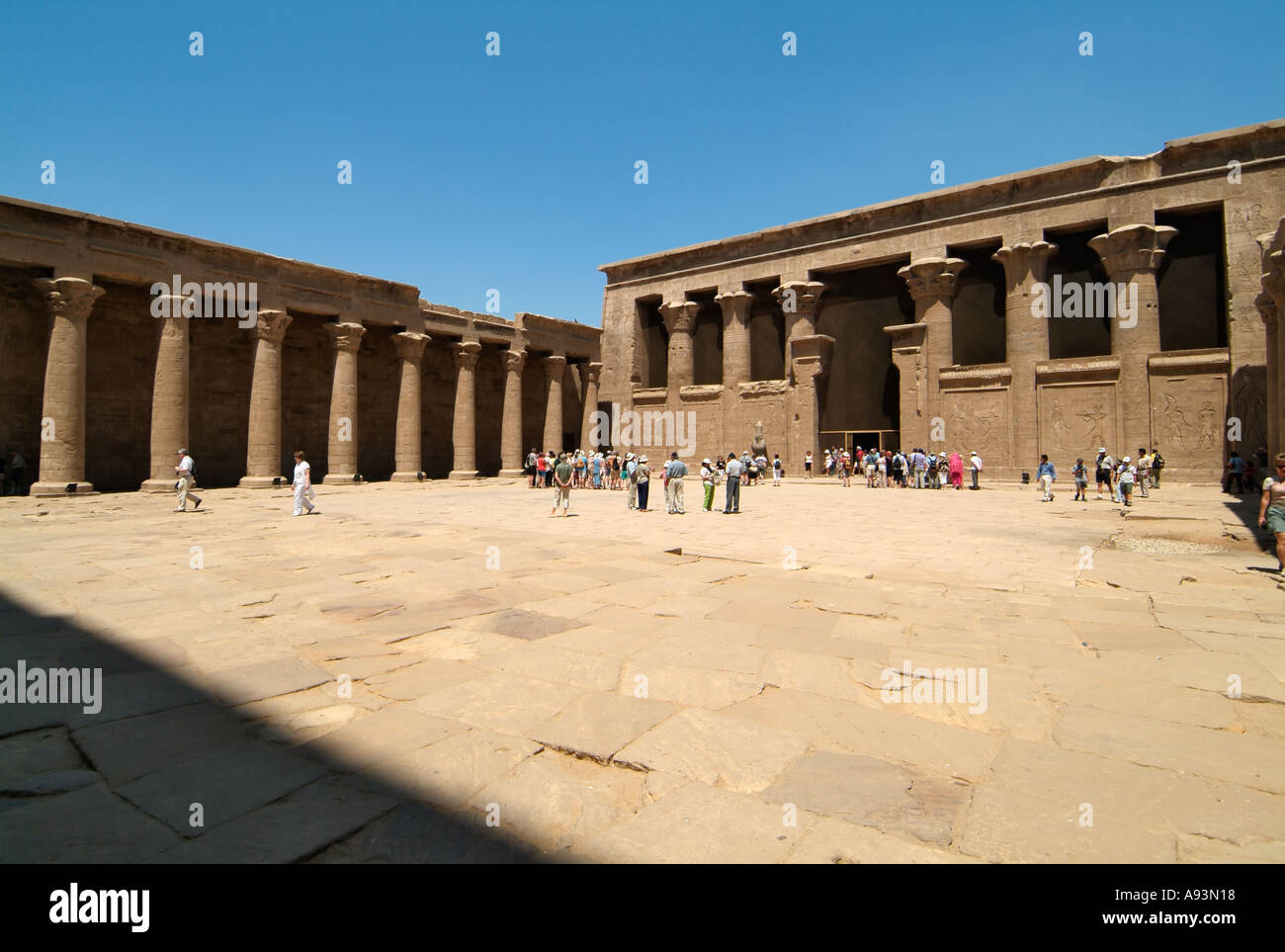 Peristyle court hi-res stock photography and images - Alamy