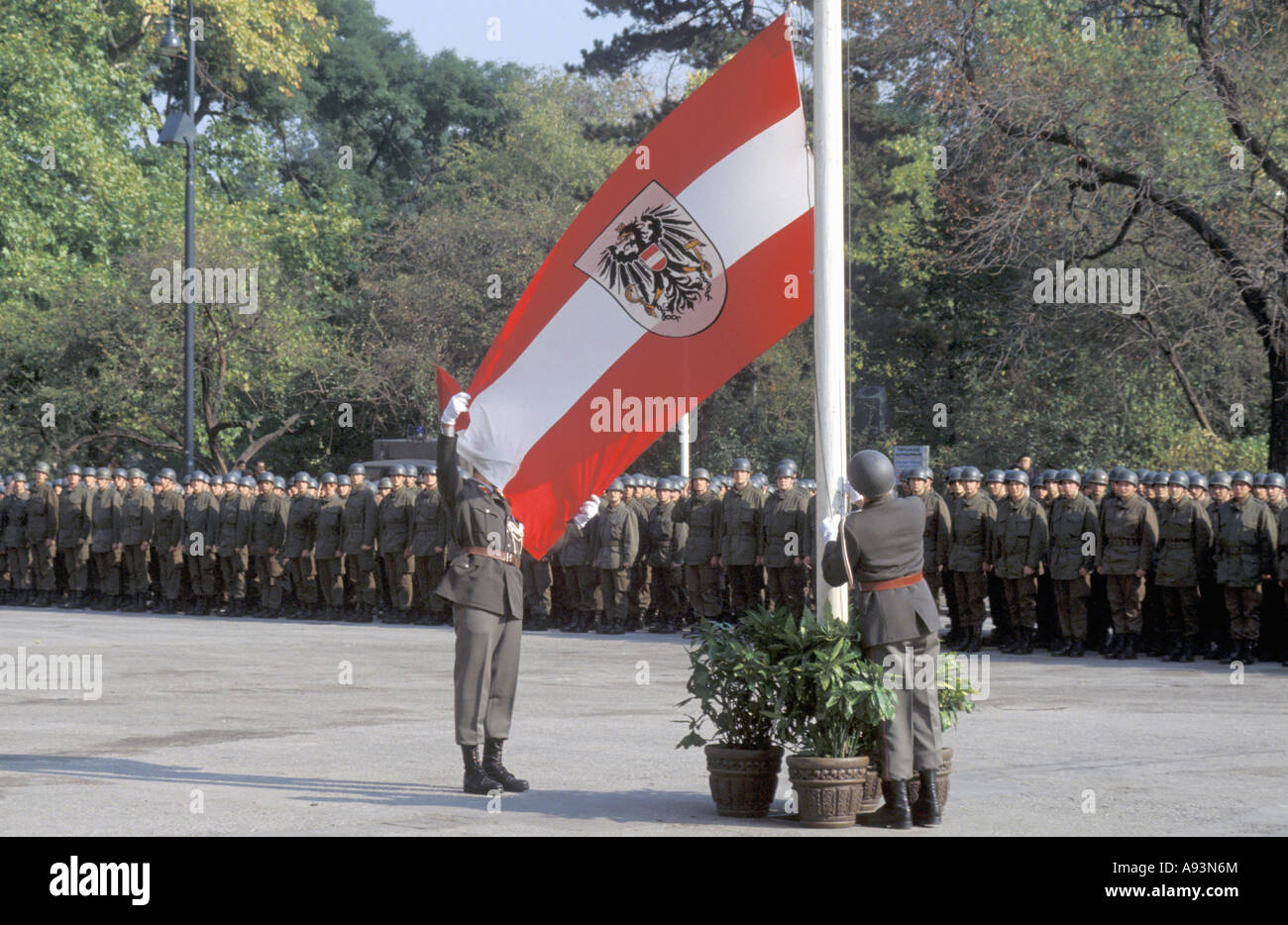 Federal army with the swearing in Stock Photo - Alamy