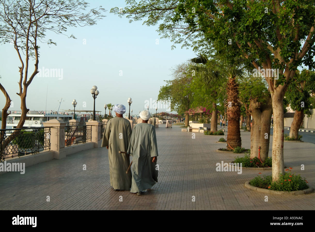 Corniche (riverside promenade), Luxor, Egypt Stock Photo - Alamy