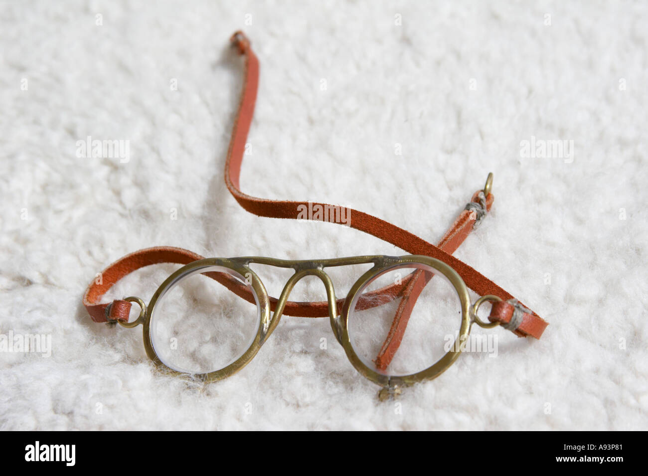 Brass framed spectacles from English Civil War period Stock Photo - Alamy