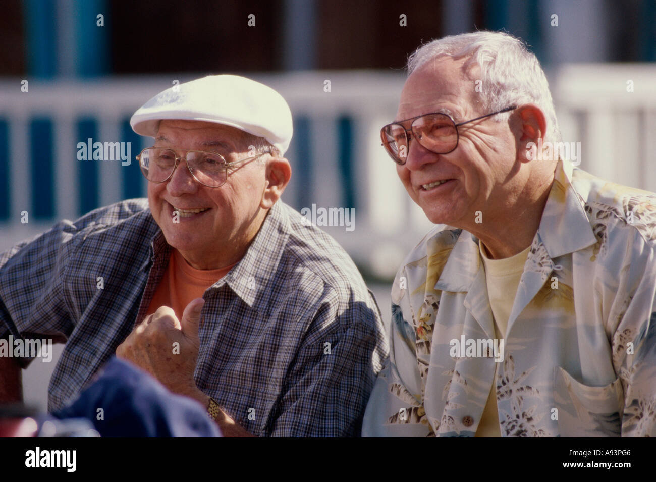 Two men friendship senior hi-res stock photography and images - Alamy