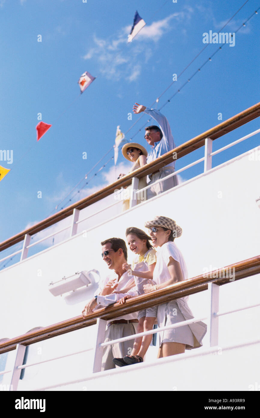People on ship deck waving hi-res stock photography and images - Alamy