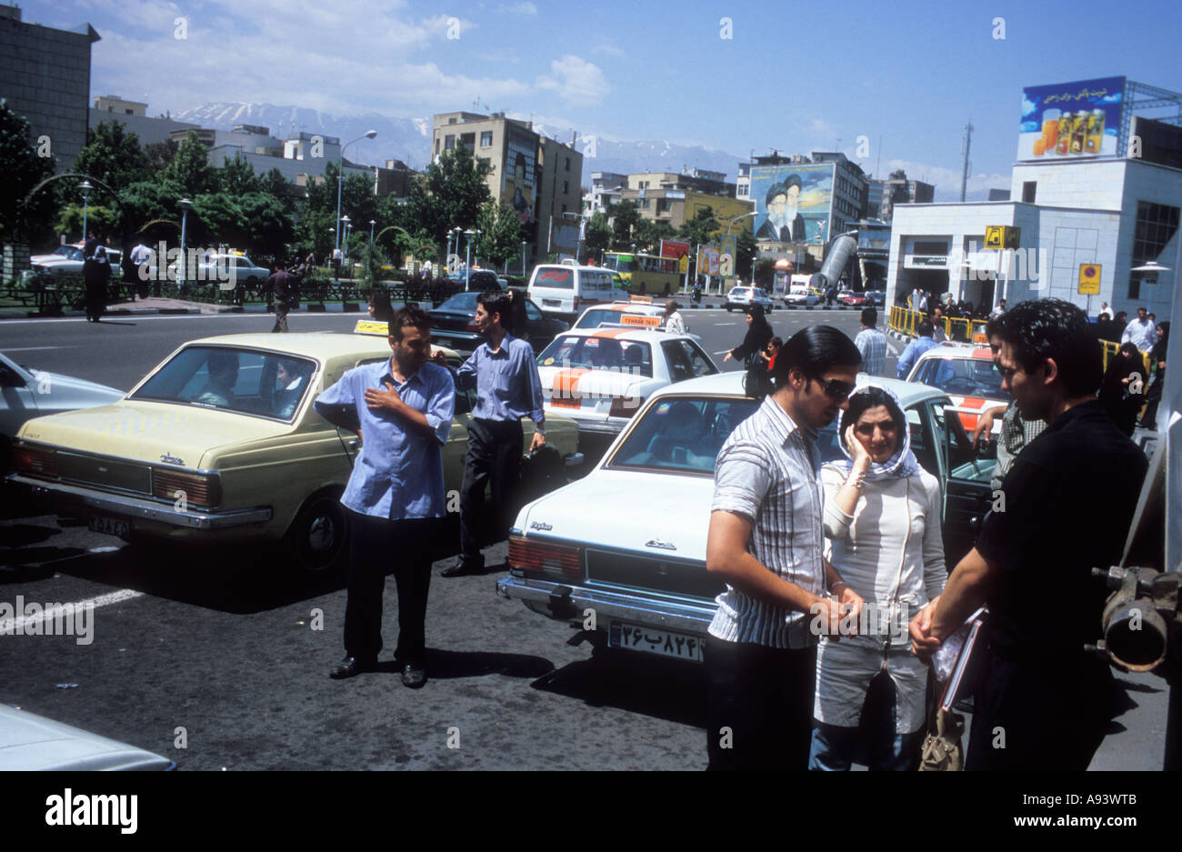 Tehran street scene in teheran hi-res stock photography and images - Alamy