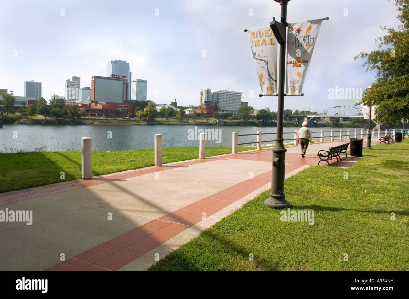 North riverfront trail hi-res stock photography and images - Alamy