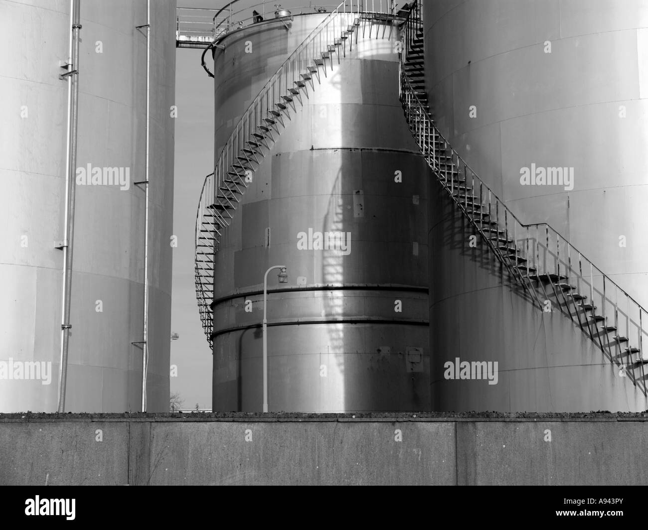 cylinder stairs black and white Stock Photo - Alamy