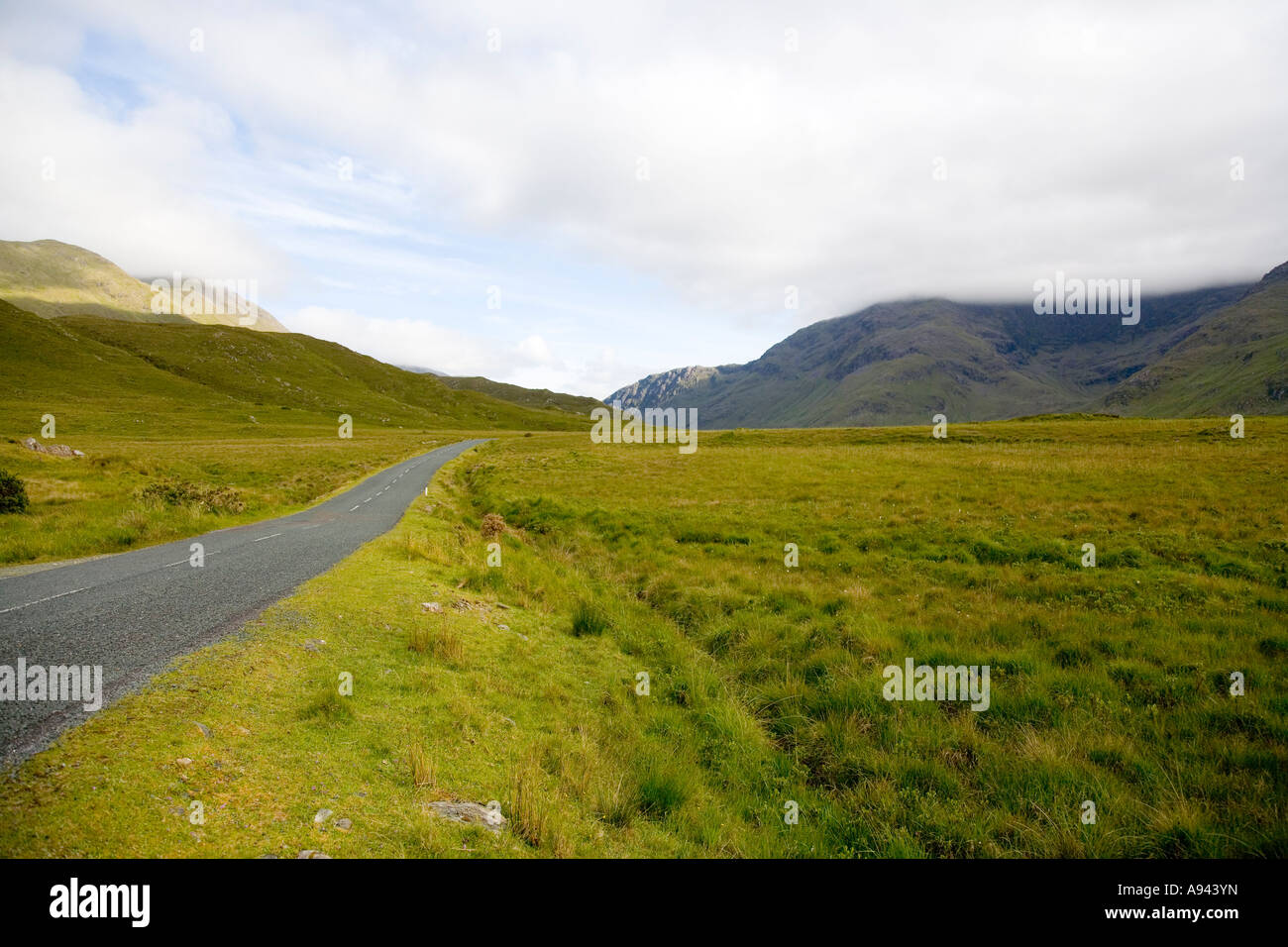 Connemara landcape hi-res stock photography and images - Alamy