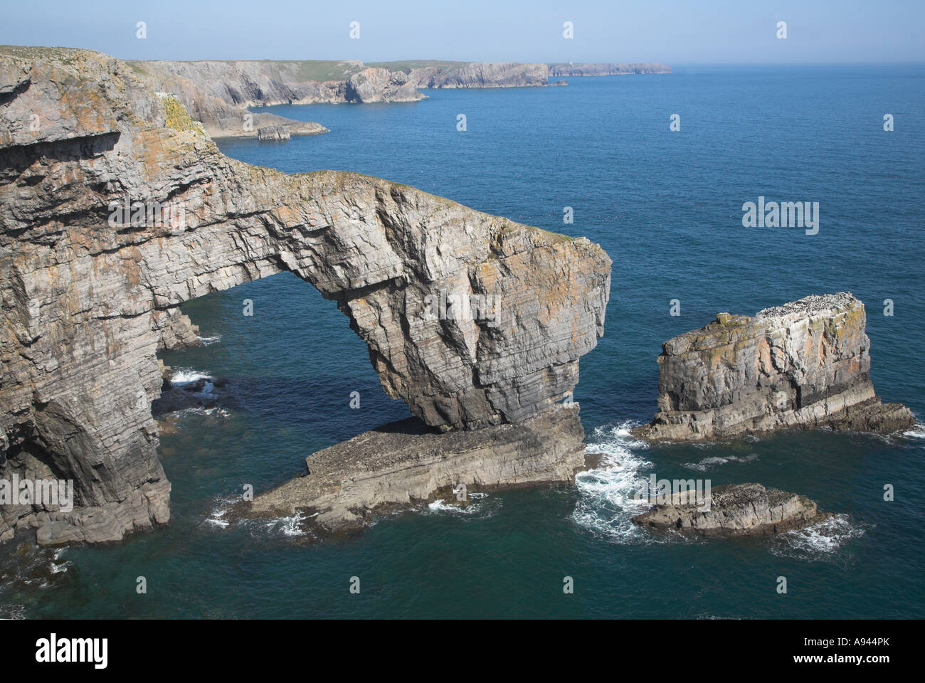 The Green Bridge of Wales, natural coastal arch, Castlemartin ...