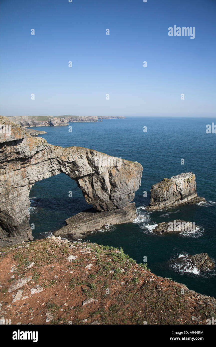 The Green Bridge of Wales, natural coastal arch, Castlemartin ...