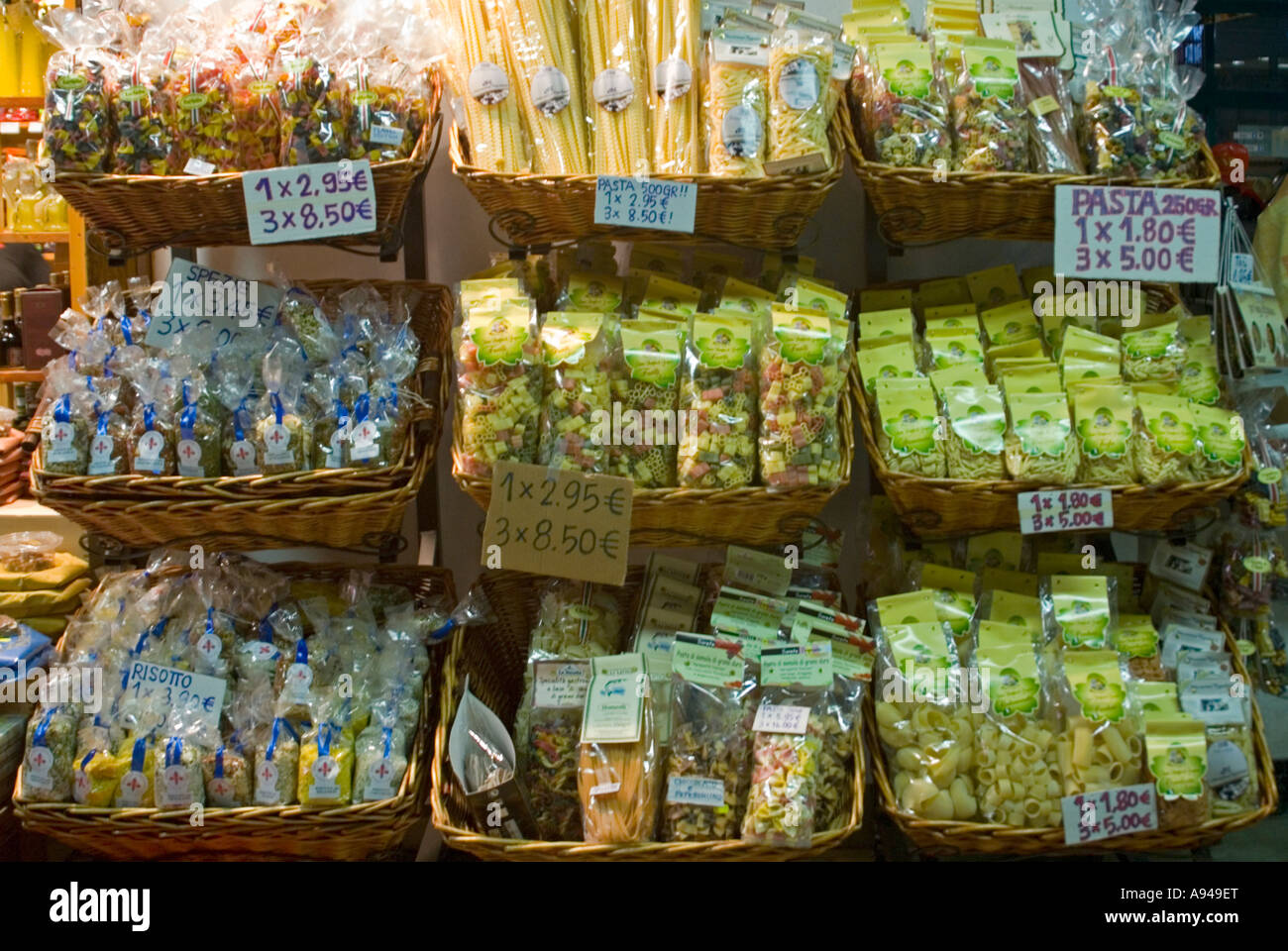 Packets of pasta hi-res stock photography and images - Alamy