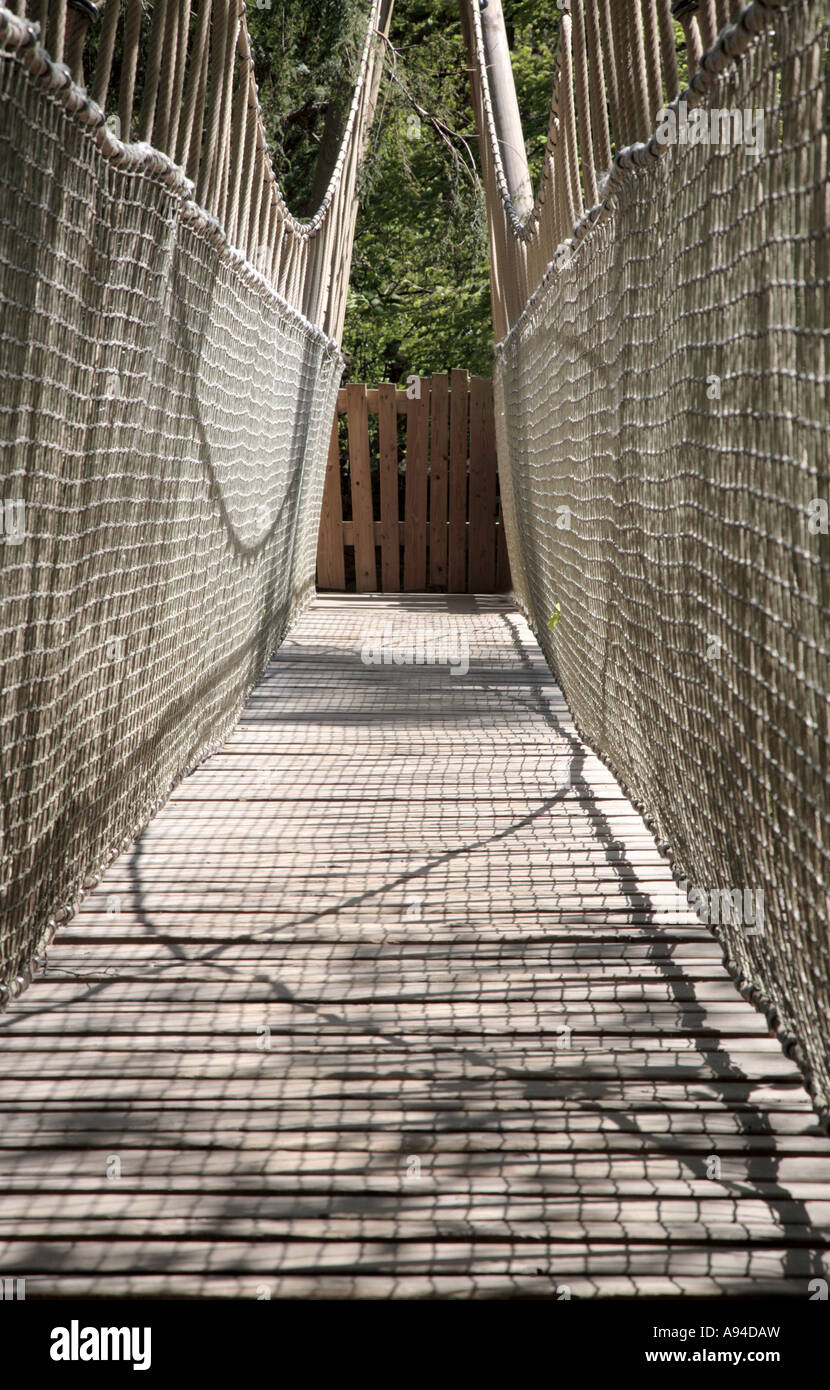 Rope bridge, Alnwick Castle gardens, Northumberland, UK, Europe Stock ...