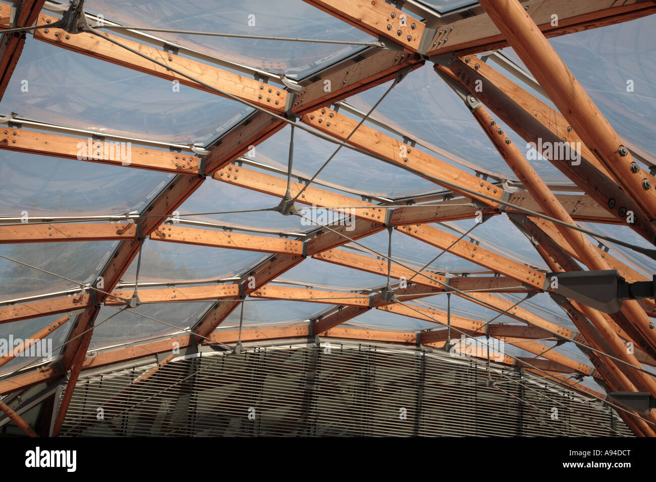 Roof support structure hi-res stock photography and images - Alamy