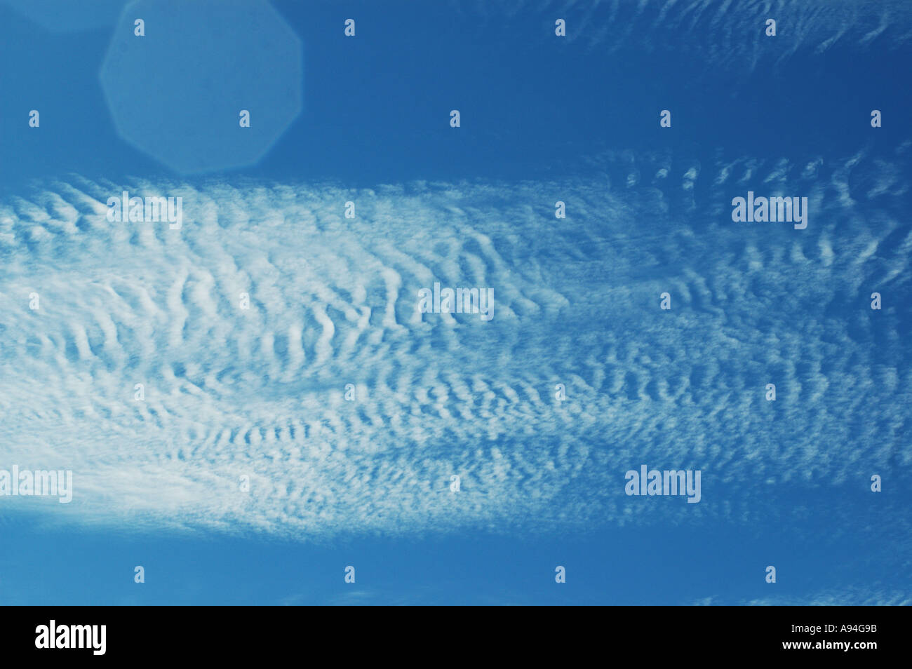 High altitude ALTOCUMULUS udulatus clouds dsca 4165 Stock Photo - Alamy