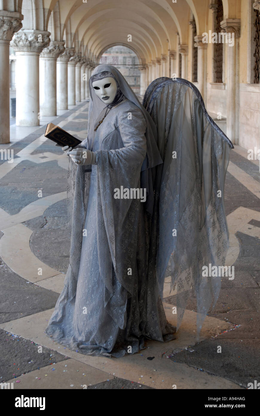 Angel venice carnival hi-res stock photography and images - Alamy